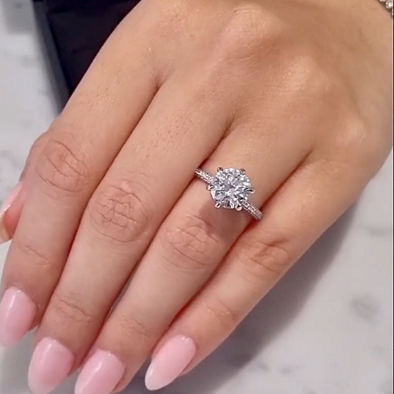 Louily Classic Moissanite 2.0 Carat Round Cut Engagement Ring – louilyjewelry