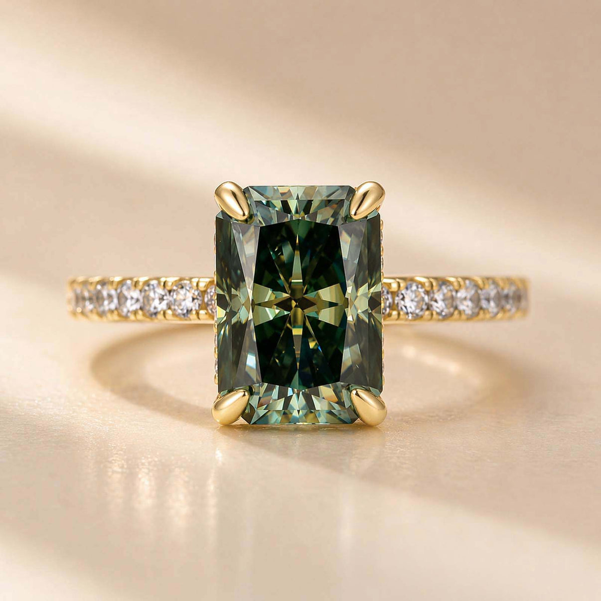 S925 Green Moissanite 3.5Ct Radiant Cut Yellow/White Gold Engagement R ...